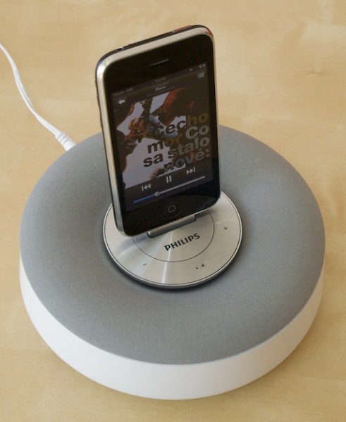 Philips docking station / wekker voor iPhone – Rob Juurlink